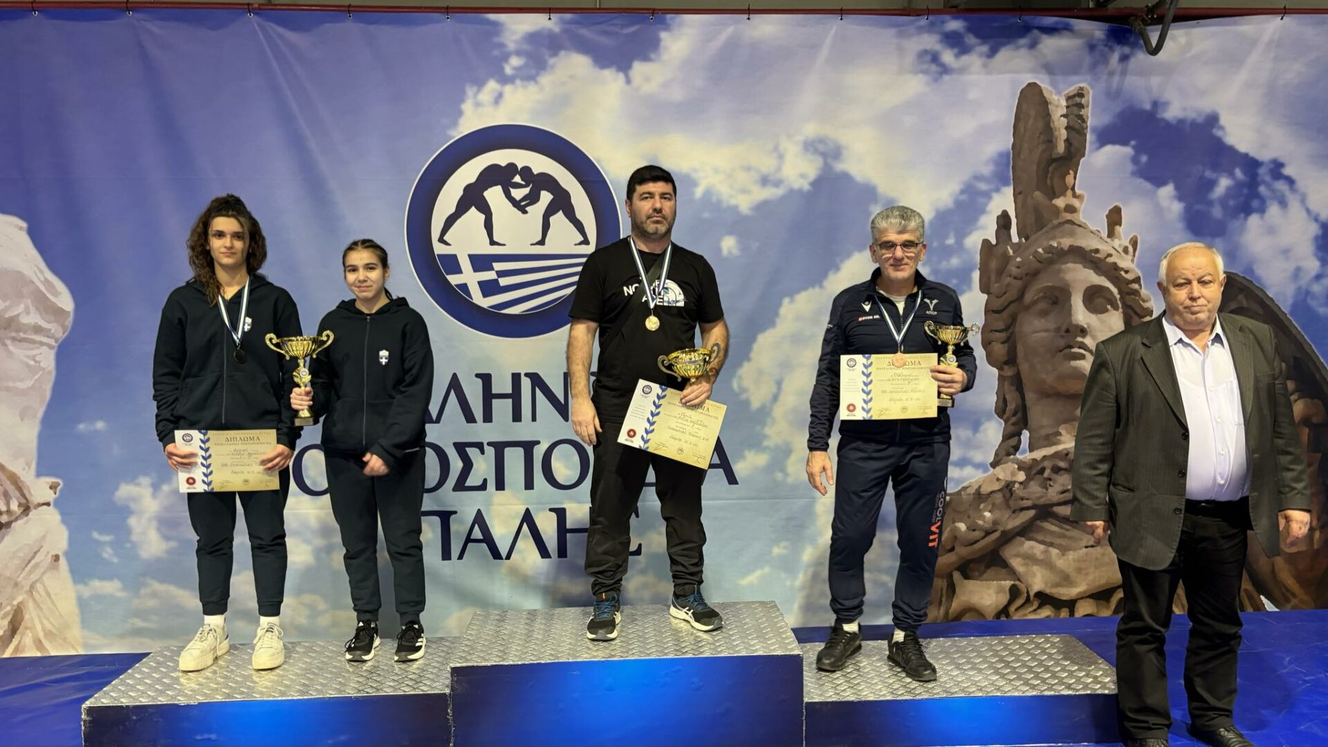 Τραπεζούντα και Ατλας πρωταθλητές Ελλάδας U15 - Wrestling Hellas